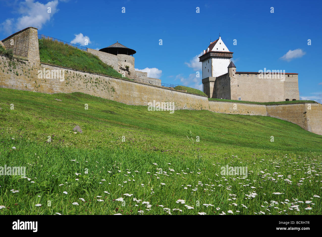 Narva tower Banque de photographies et d’images à haute résolution - Alamy