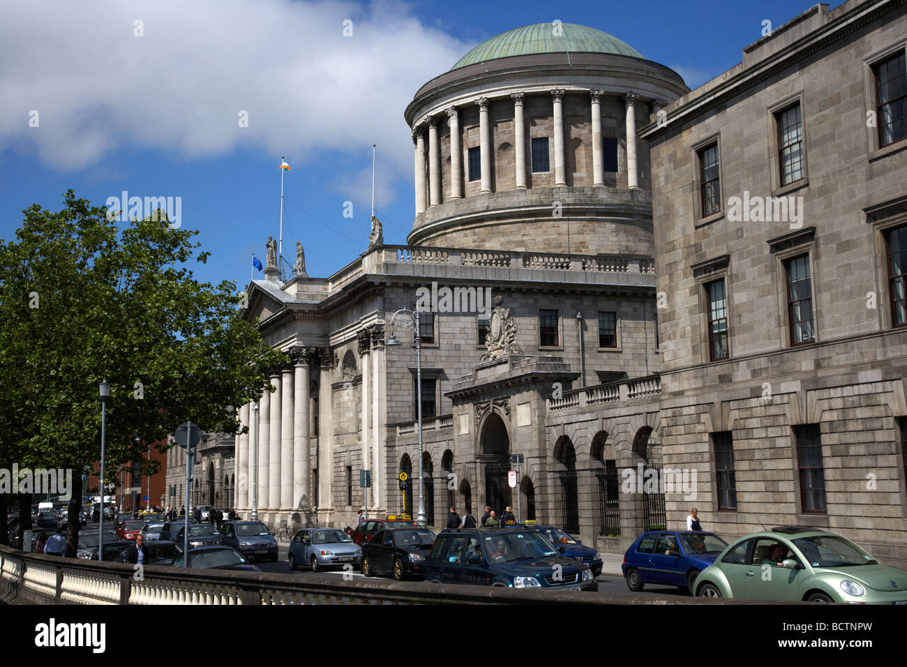 Tribunal criminel dublin Banque de photographies et d’images à haute ...
