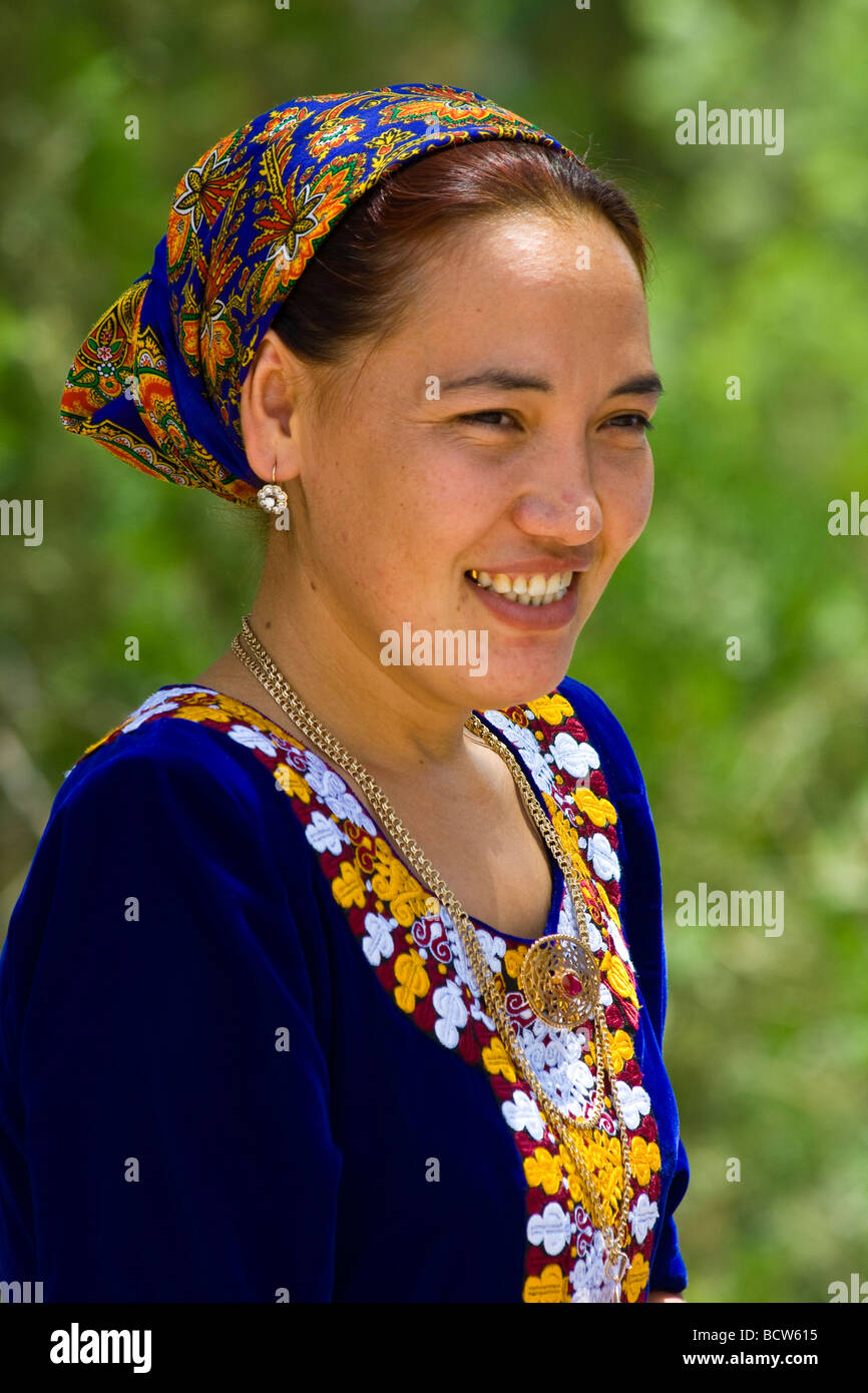 Turkmen Woman In Mary Turkmenistan Banque De Photographies Et Dimages