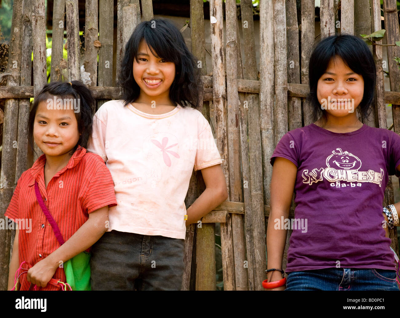 Lisu children Banque de photographies et d’images à haute résolution ...