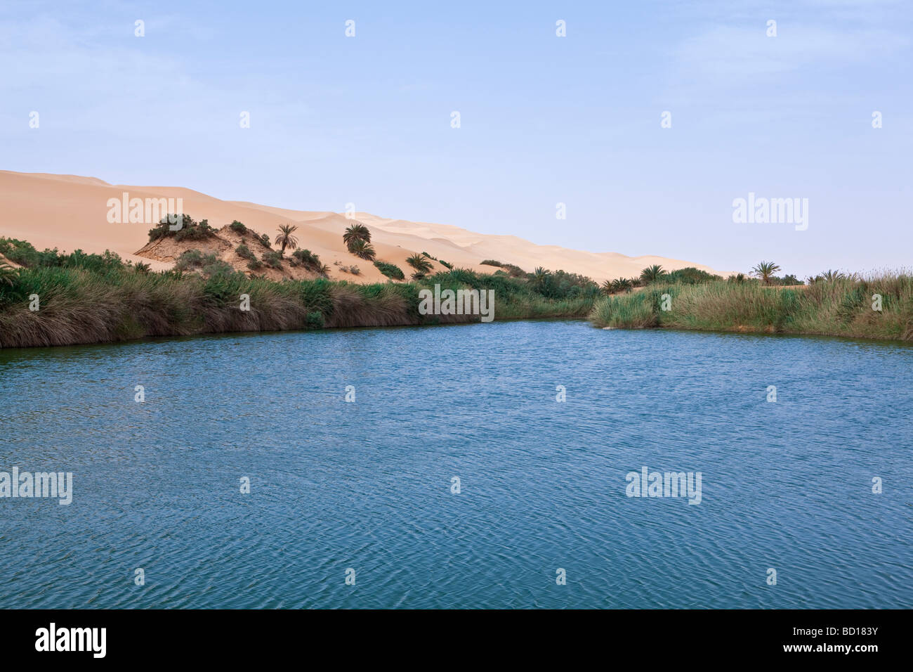 Libye désert du Sahara la région des lacs Ubari Photo Stock - Alamy