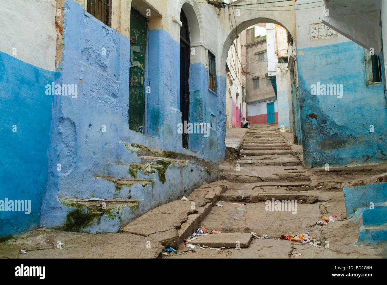 Larache morocco house street Banque de photographies et d’images à ...