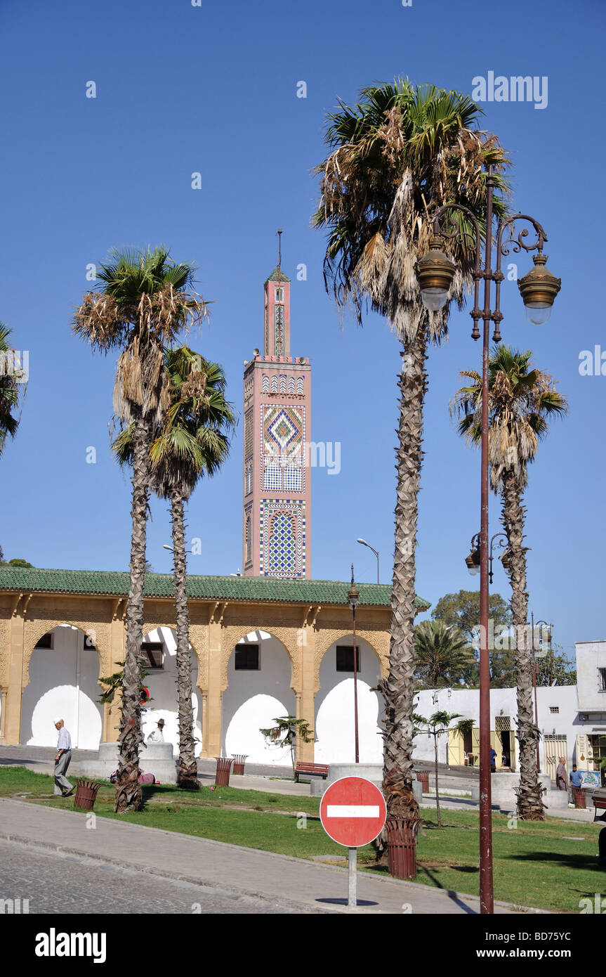 Mosque minaret tangier morocco africa Banque de photographies et d ...