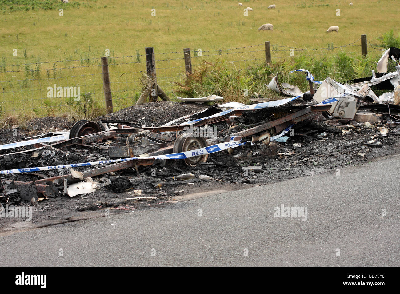 Wrecked caravan Banque de photographies et d’images à haute résolution ...
