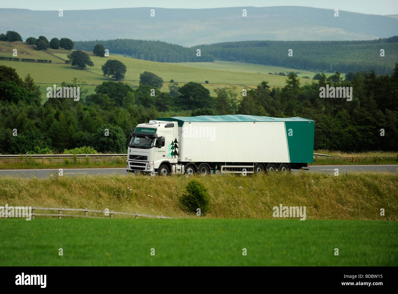 Volvo FH camion avec une remorque walkingfloor W Jenkinson Clifton ...