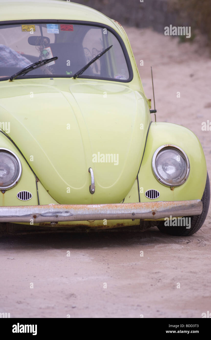 Old green beetle vw volkswagen Banque de photographies et d’images à ...