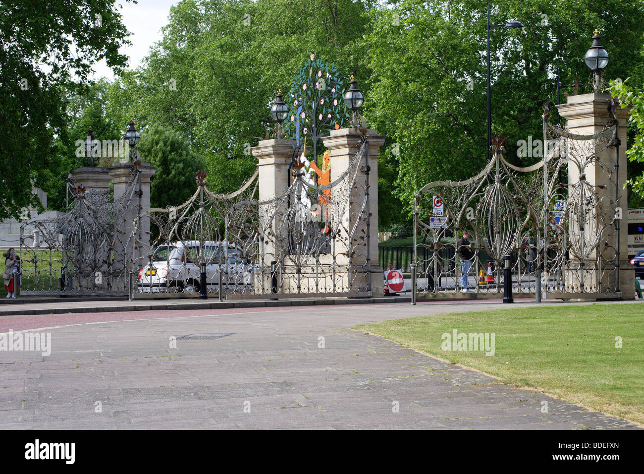 Elizabeth gate hyde park london Banque de photographies et d’images à ...