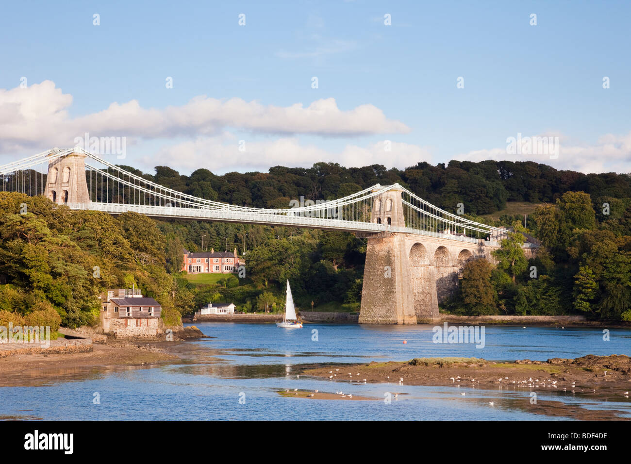 Le pont menai Banque de photographies et d’images à haute résolution ...