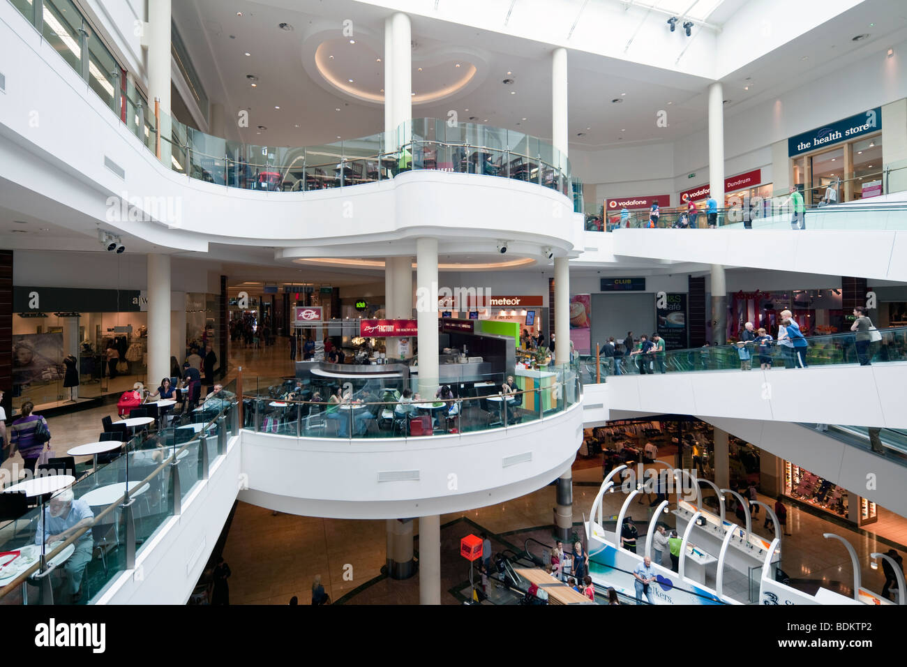 Centre commercial dundrum Banque de photographies et d’images à haute ...