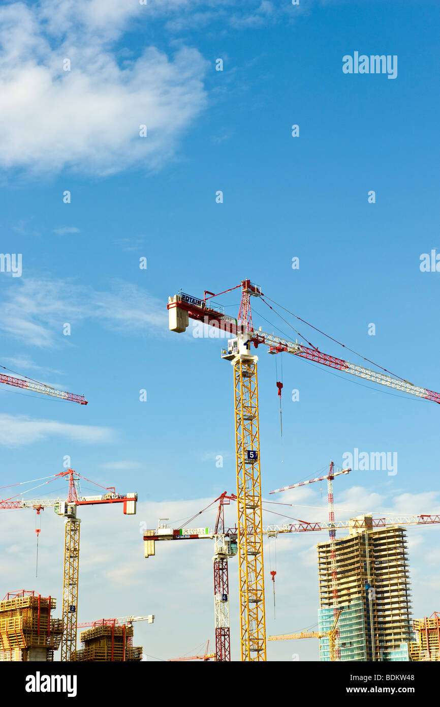 Sous construction Banque de photographies et d’images à haute ...