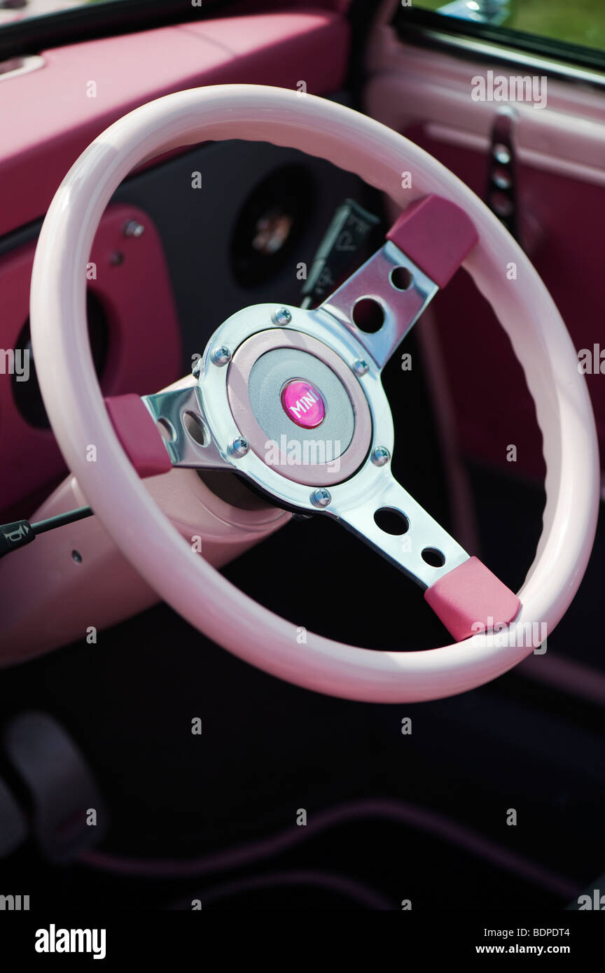 1983 rose austin mini mayfair Banque de photographies et d’images à ...