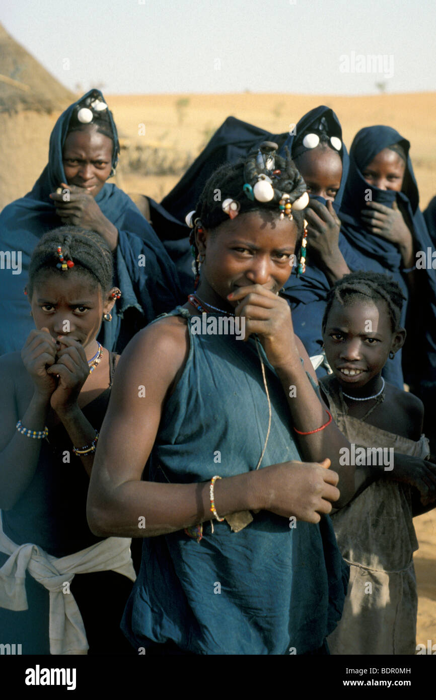 Tenue traditionnelle mauritanien Banque de photographies et d’images à ...