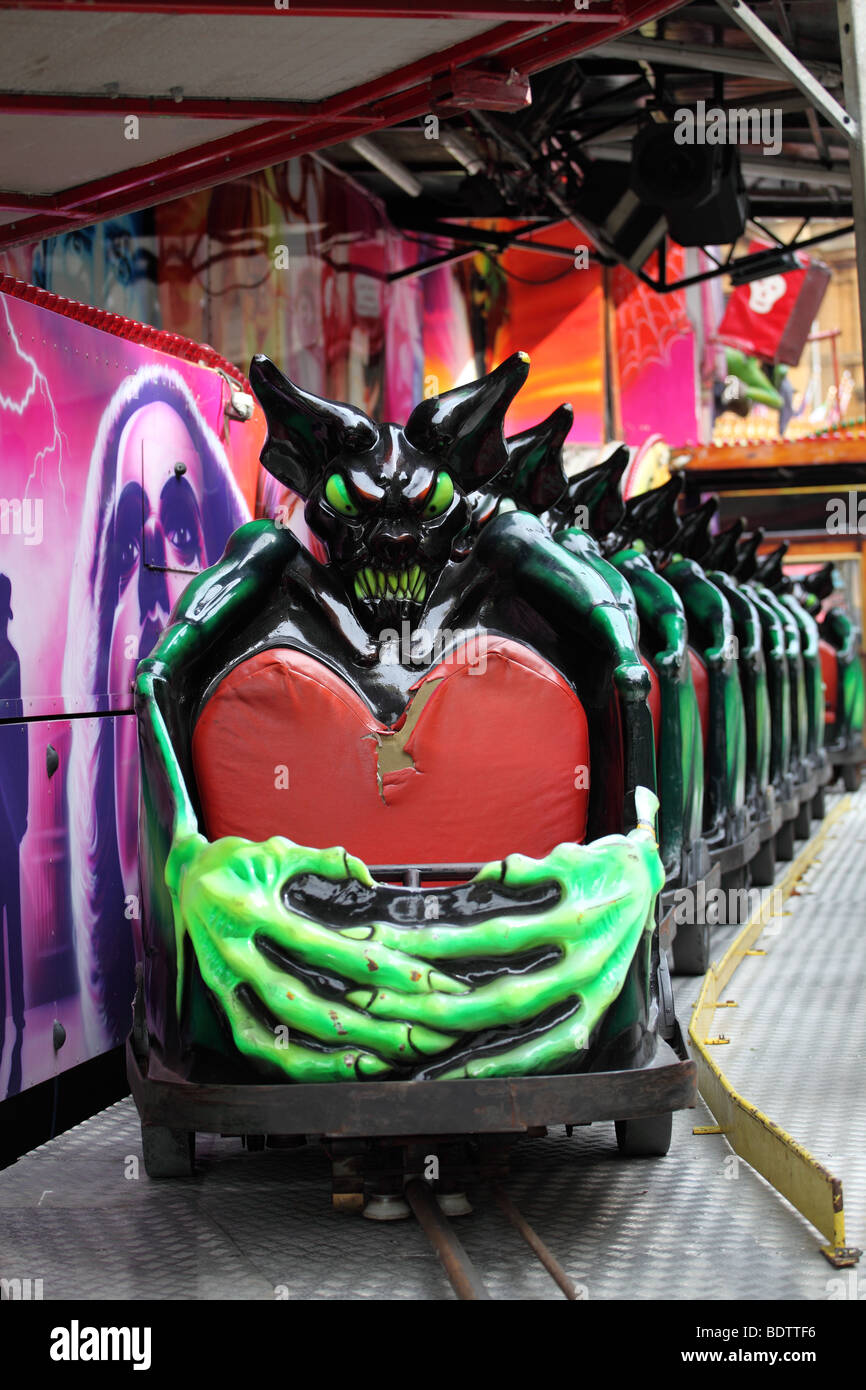 Trajet en train fantôme Banque de photographies et d’images à haute ...