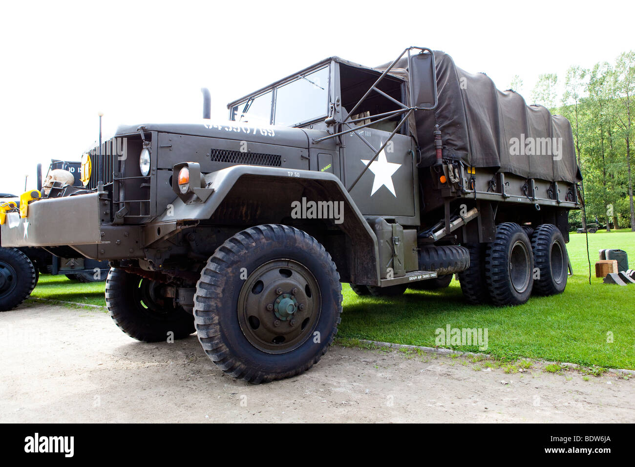 Camion de l'armée américaine Banque de photographies et d’images à haute résolution - Alamy