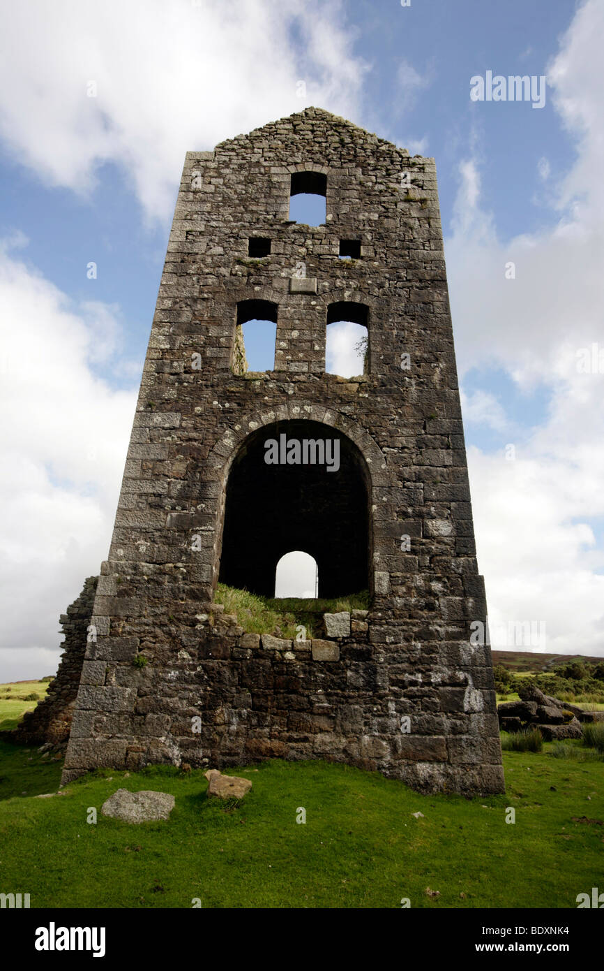 Mine de pompage Banque de photographies et d’images à haute résolution ...
