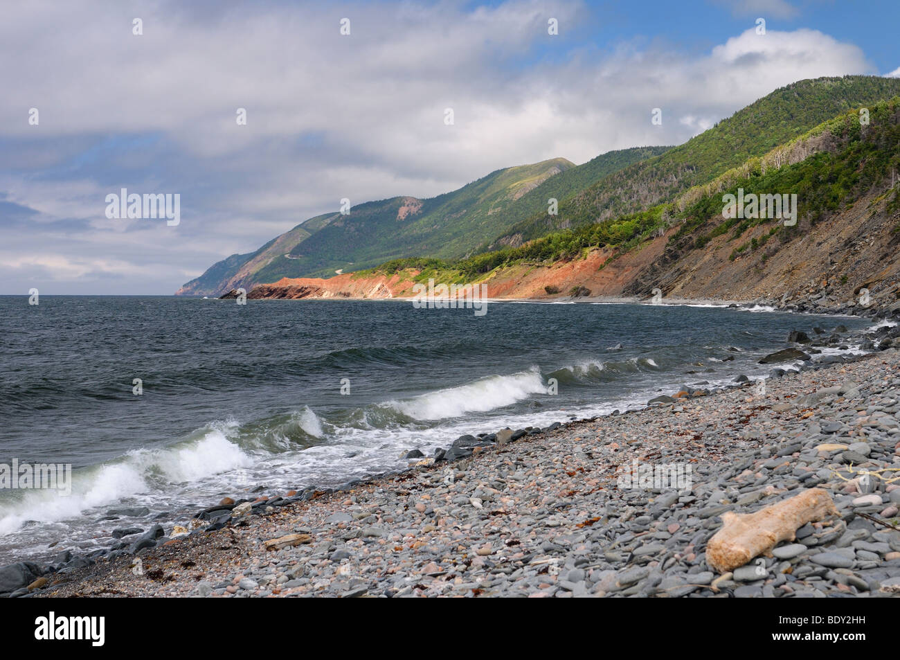 Cabot trail cap rouge Banque de photographies et d’images à haute ...