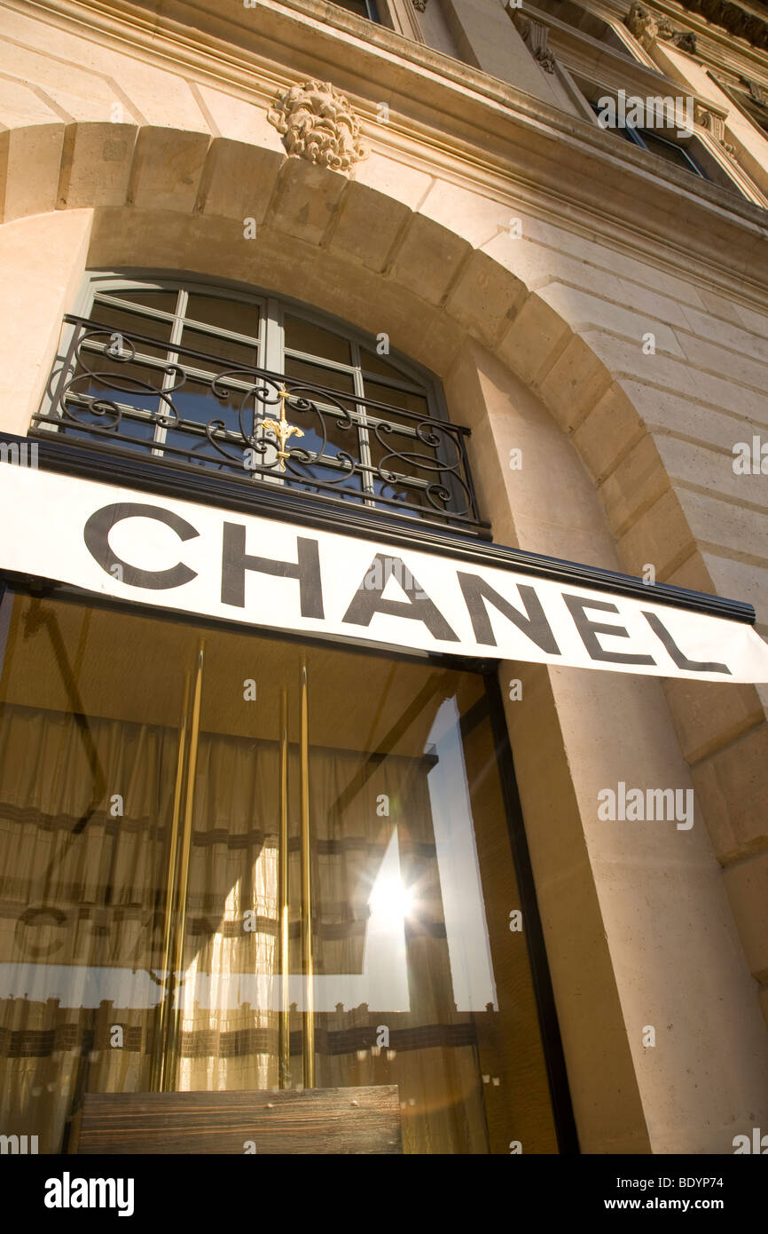 Boutique chanel paris Banque de photographies et d’images à haute ...