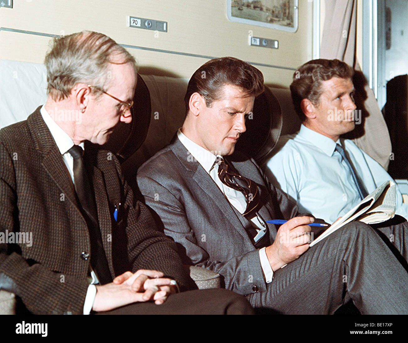 Le SAINT - UK TV series (1960) avec Roger Moore comme Simon Templar ...