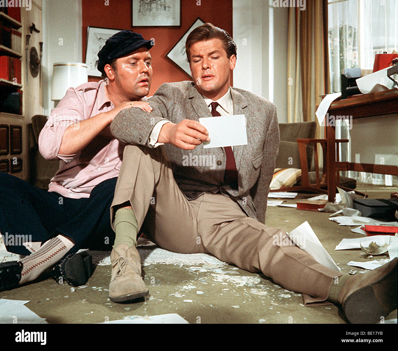 Le SAINT - UK TV series (1960) avec Roger Moore comme Simon Templar ...