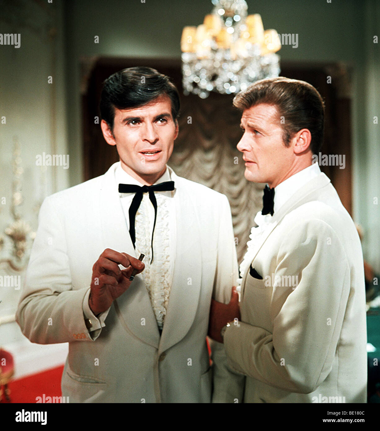 Le SAINT - UK TV series (1960) avec Roger Moore comme Simon Templar ...
