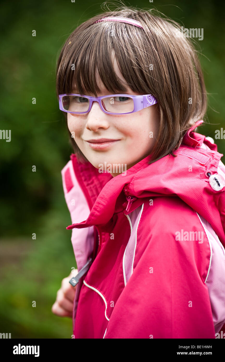 Fille de 9 ans Banque de photographies et d’images à haute résolution ...