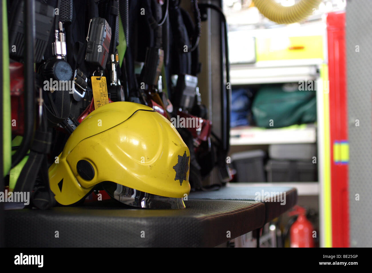 Uniforme de pompiers Banque de photographies et d’images à haute ...
