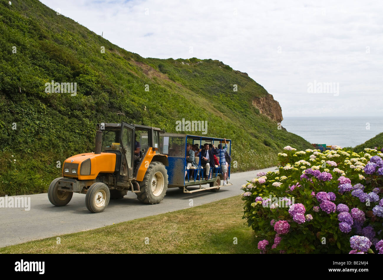 Port dh Hill MASELINE SARK Harbour Island et du tracteur remorques ...