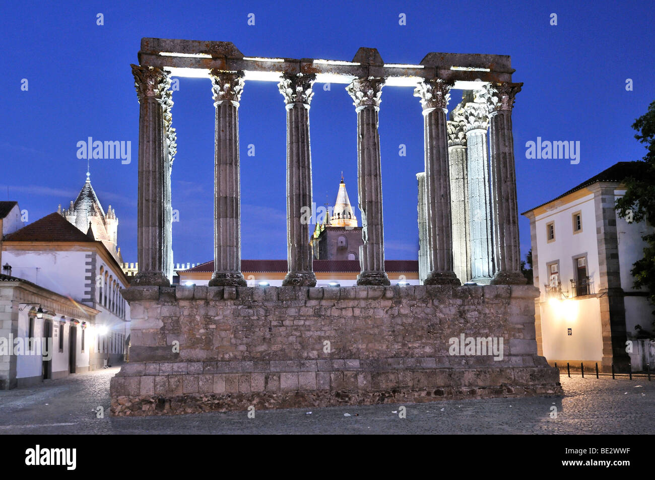 Temple romain Banque de photographies et d’images à haute résolution ...