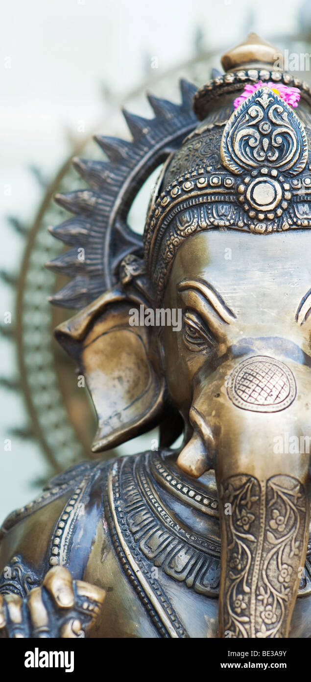 Ganesh bronze statue Banque de photographies et d’images à haute ...