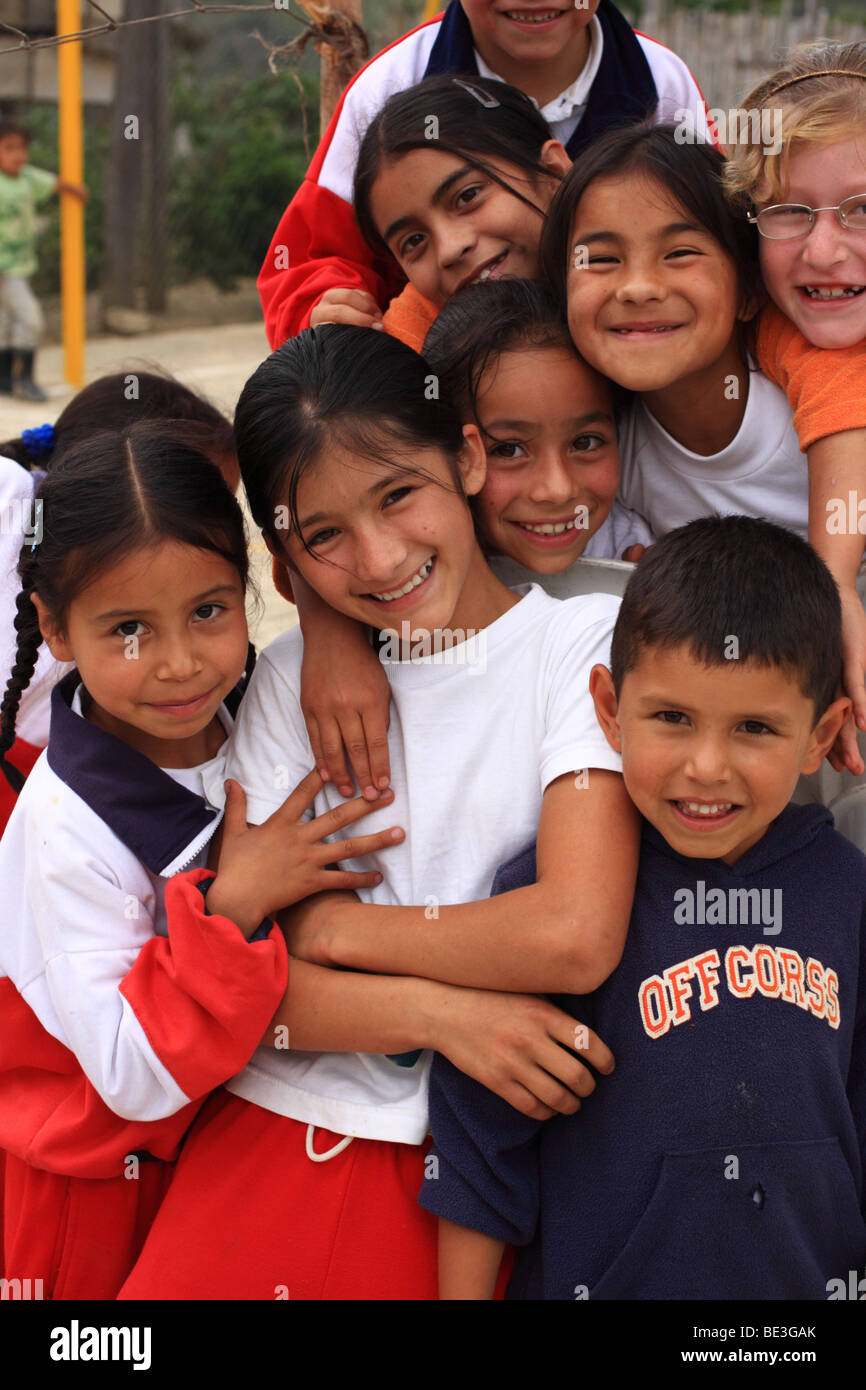 Enfants colombiens Banque de photographies et d’images à haute ...