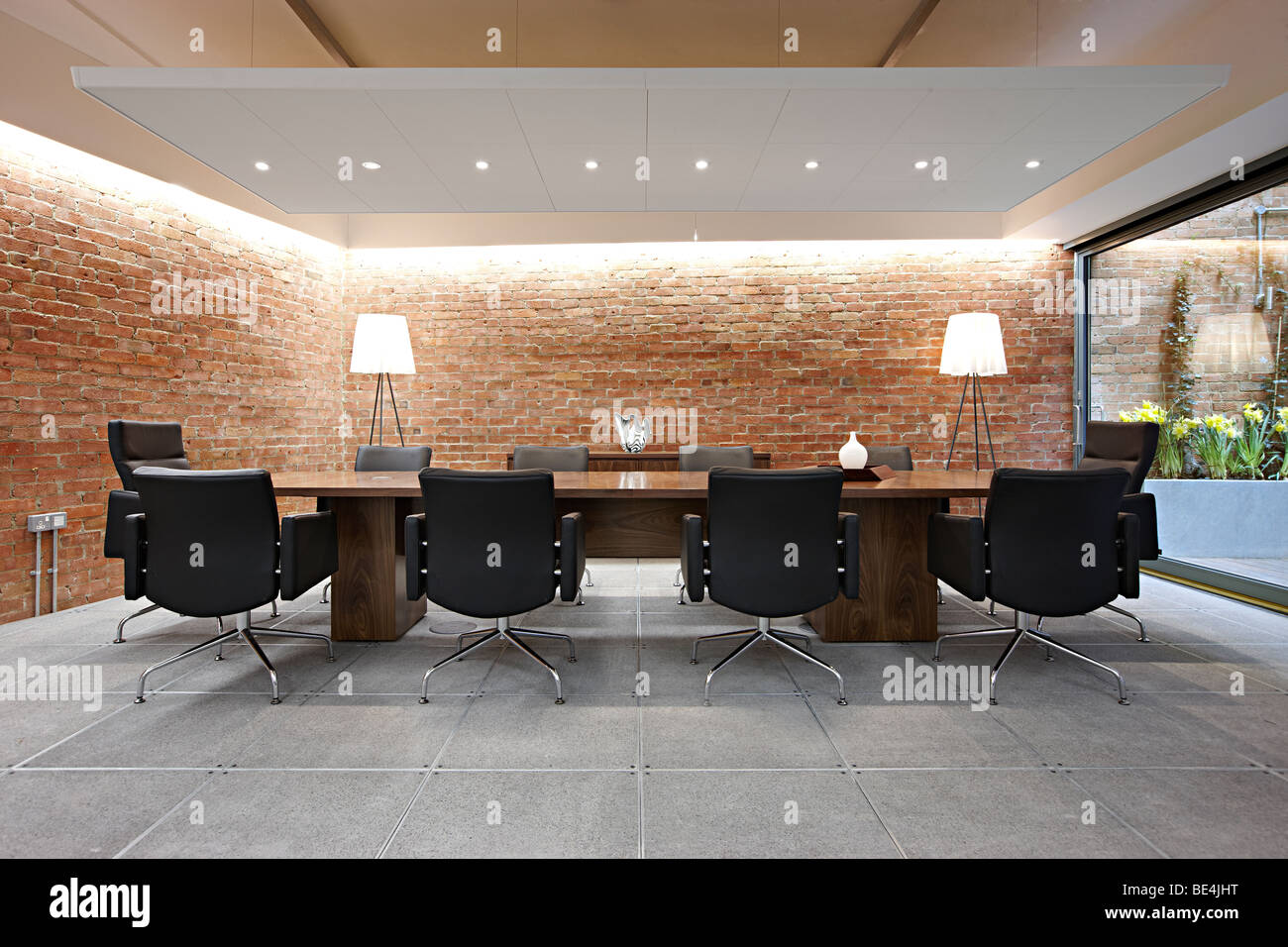 Conference table Banque de photographies et d’images à haute résolution ...