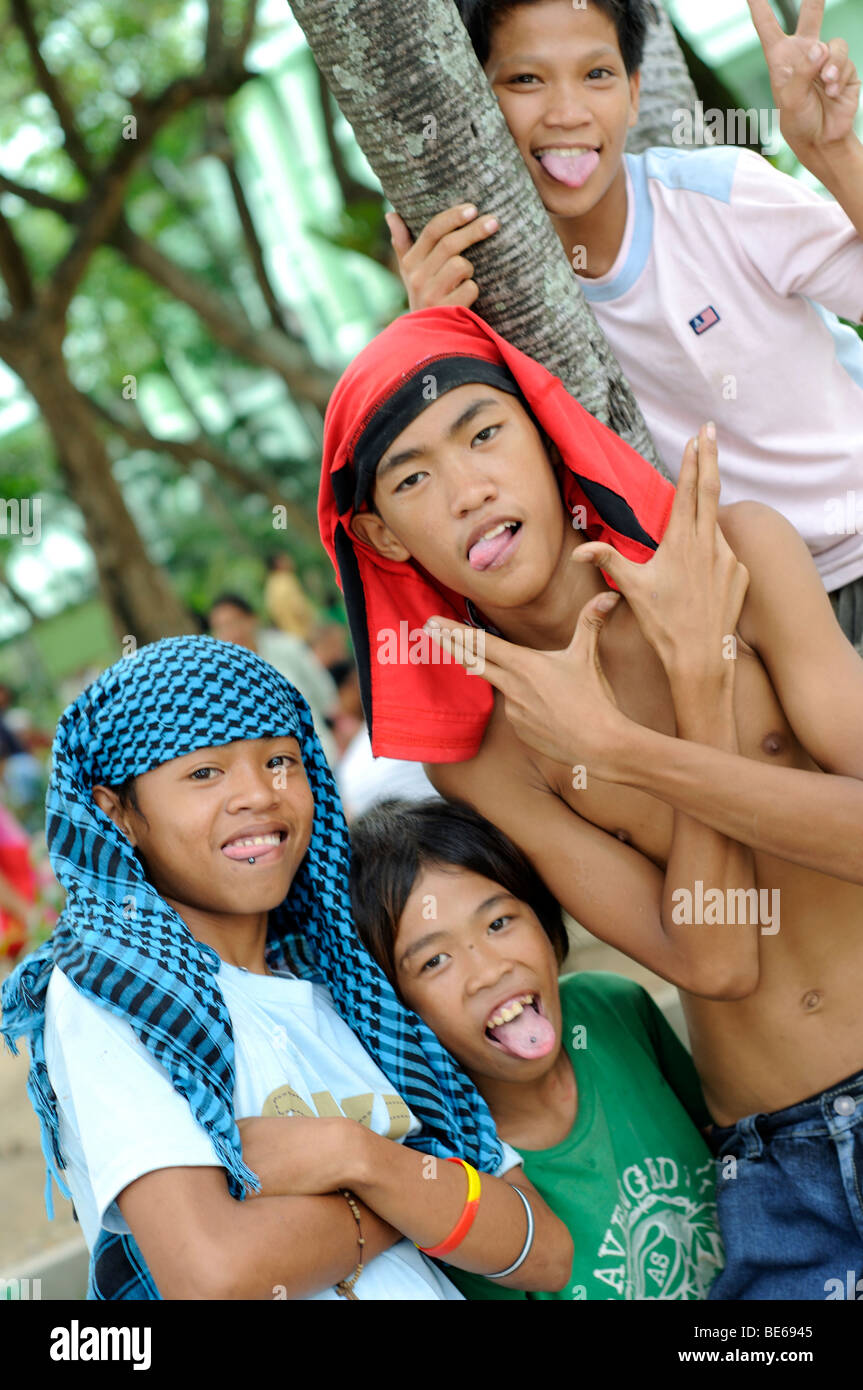 Street kids davao city davao Banque de photographies et d’images à ...