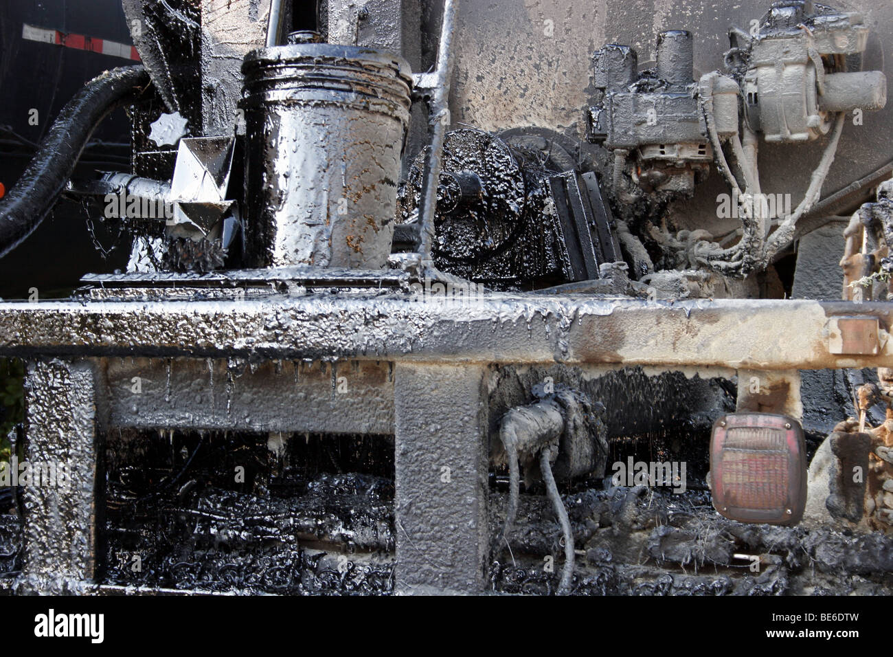 Tar truck Banque de photographies et d’images à haute résolution - Alamy
