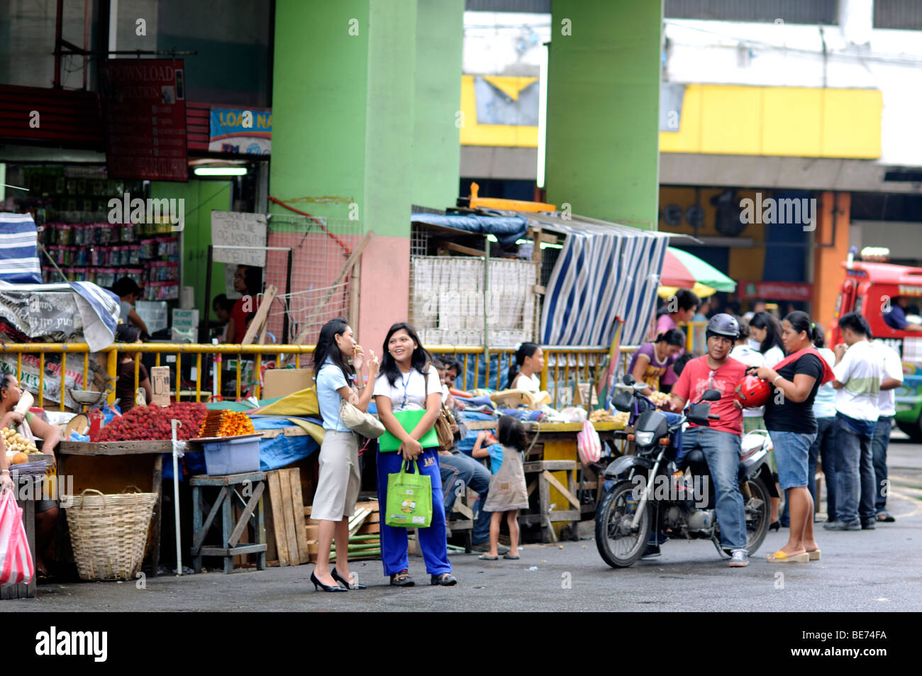 Scène de rue le centre-ville de Cebu City aux Philippines Photo Stock ...