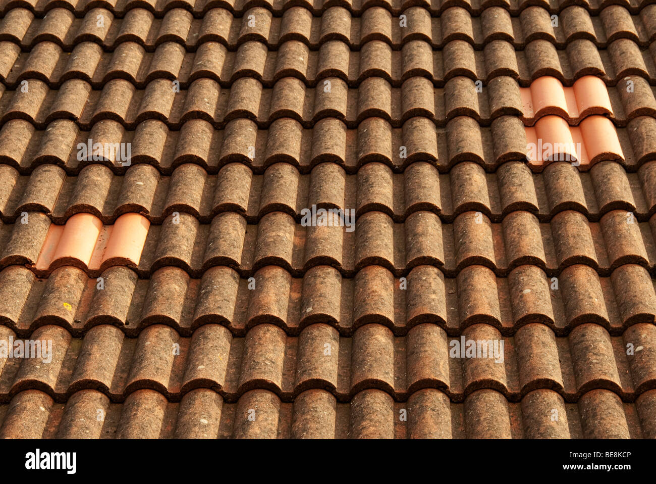 Tuile en terre cuite tuile tuiles toit Banque de photographies et d ...