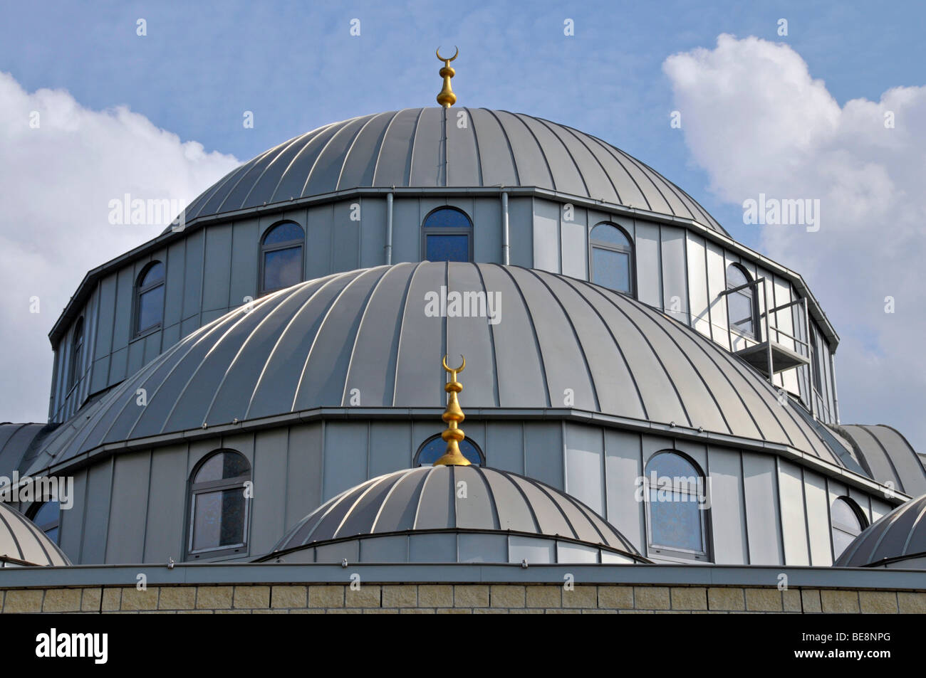La plus grande mosquée Banque de photographies et d’images à haute ...