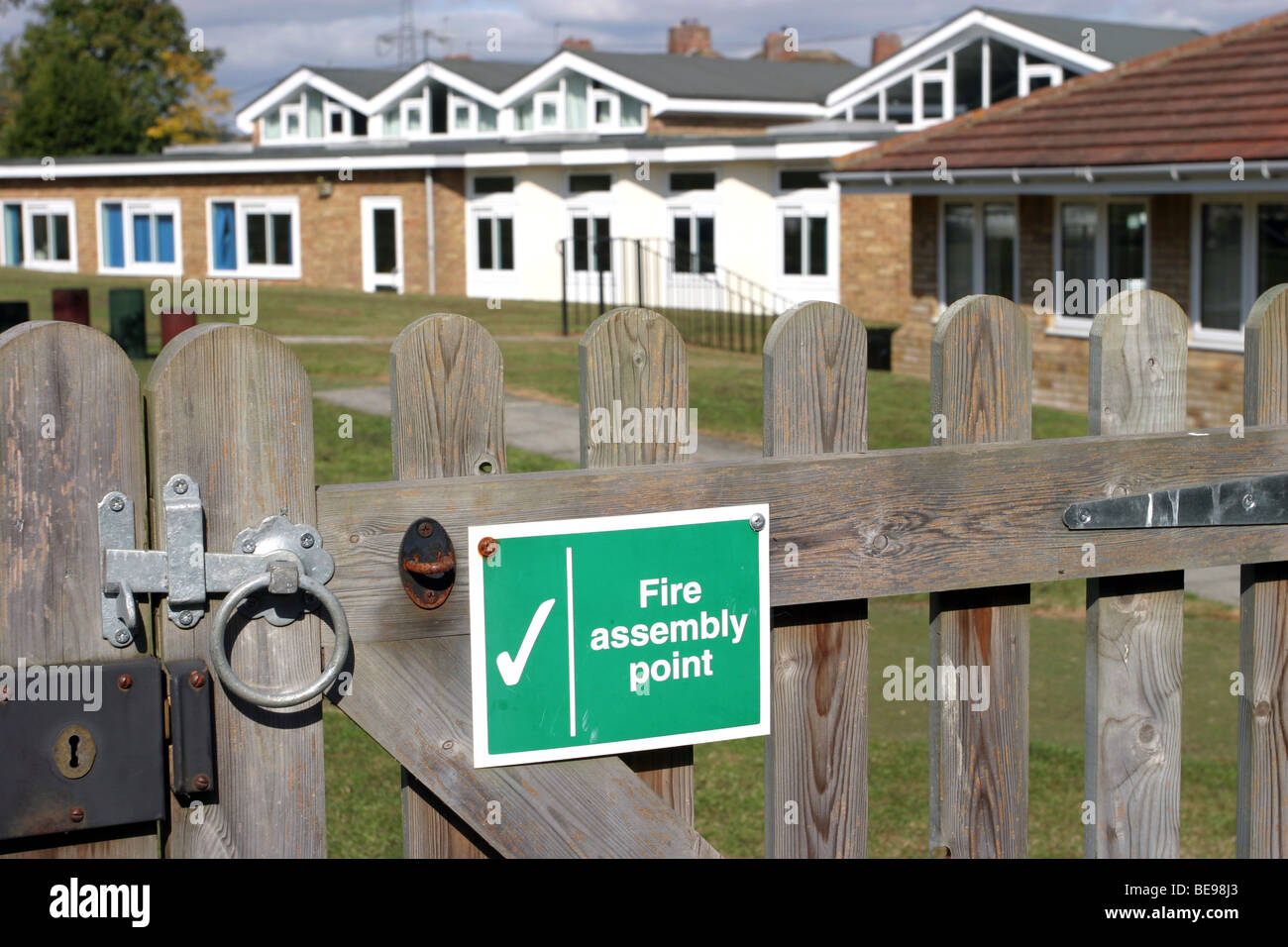 Signe Feu Point De Rassemblement Banque d'image et photos - Alamy