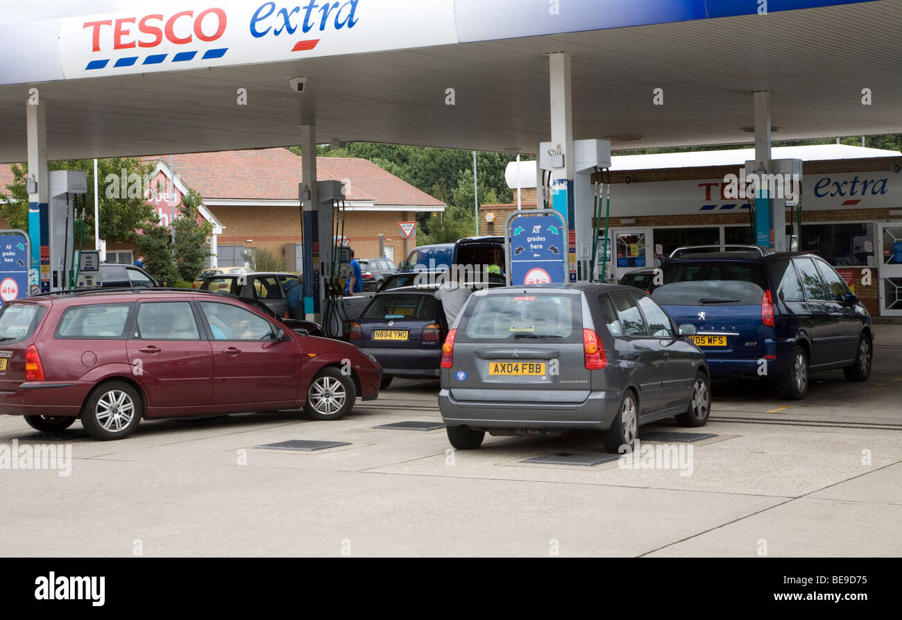 Garage tesco Banque de photographies et d’images à haute résolution - Alamy