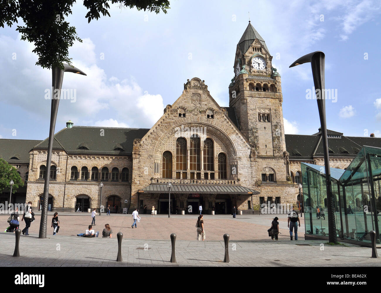 Gare de metz ville Banque de photographies et d’images à haute ...