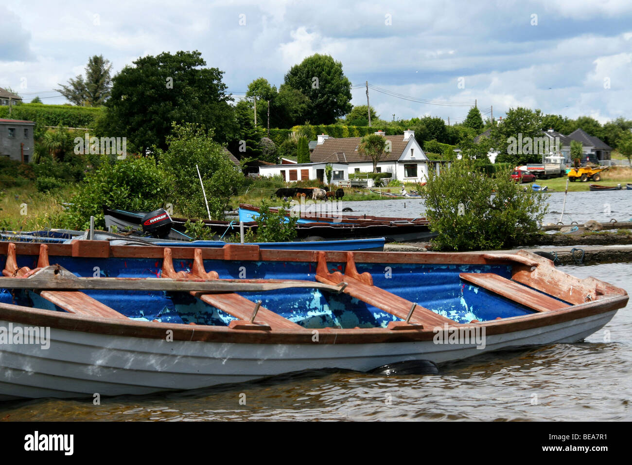 Lough corrib Banque de photographies et d’images à haute résolution - Alamy