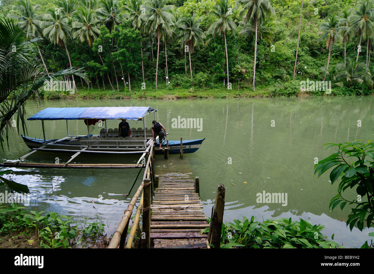 Loboc river nuts huts bohol Banque de photographies et d’images à haute résolution - Alamy