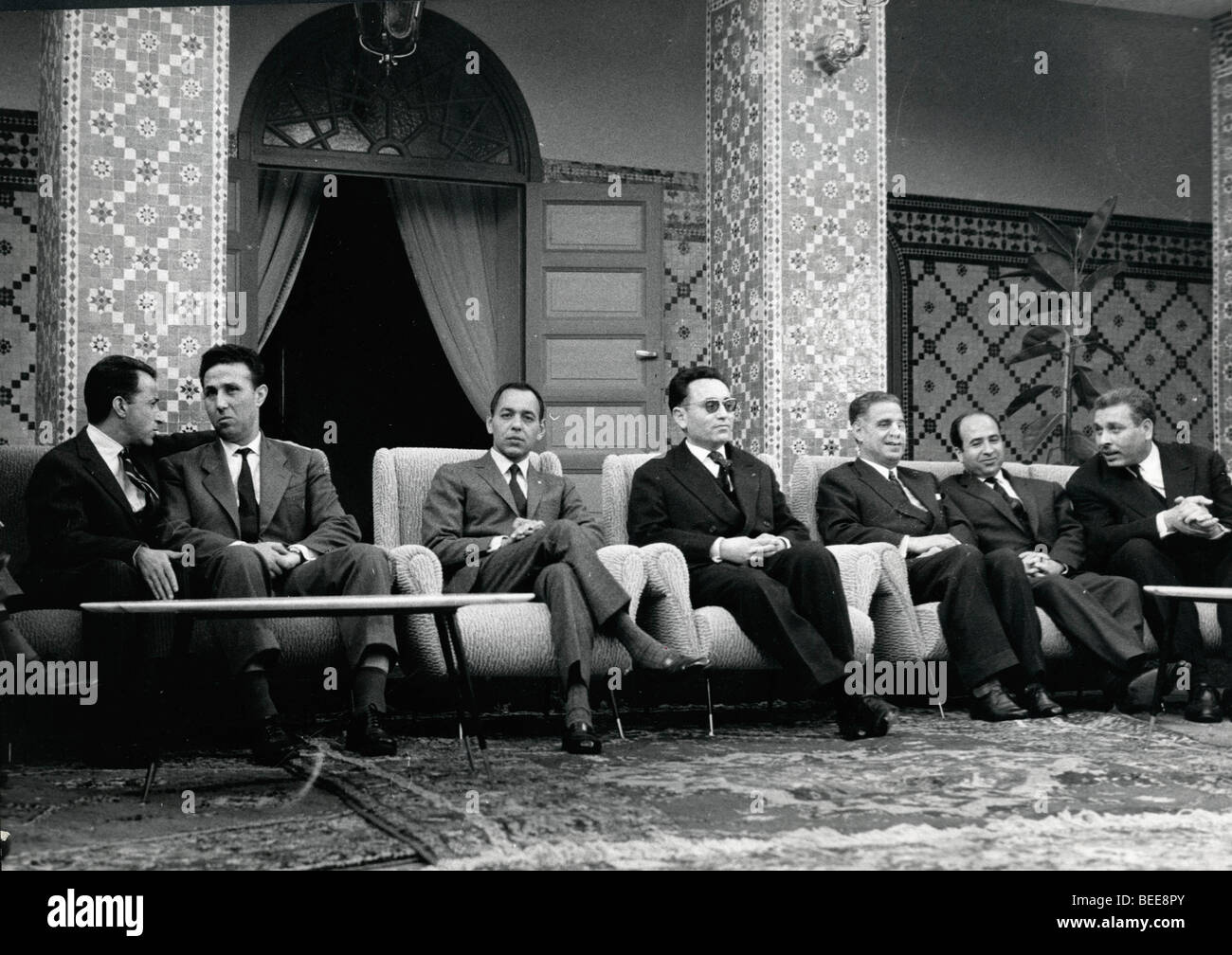 Hassan ii et ben bella Banque de photographies et d’images à haute ... Hassan ii et ben bella Banque de photographies et d’images à haute ...