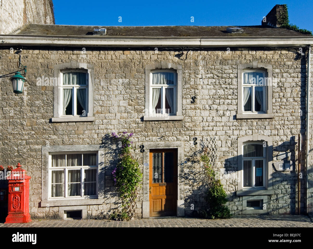 Ardennes belge typique maison en pierre naturelle à Durbuy, Belgique ...
