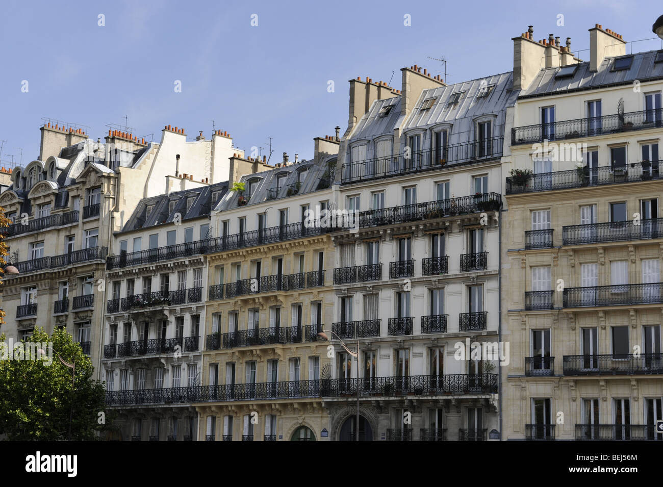 Paris france buildings Banque de photographies et d’images à haute ...