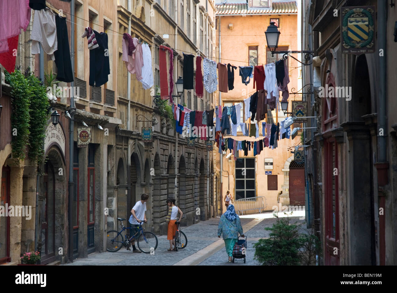 Rue de lyon Banque de photographies et d’images à haute résolution - Alamy