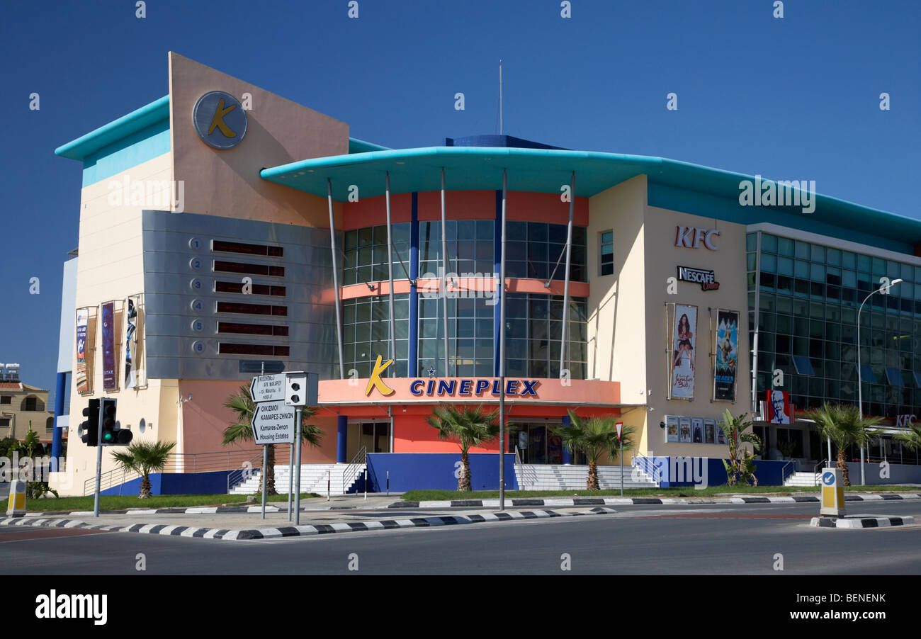 K cineplex Banque de photographies et d’images à haute résolution - Alamy