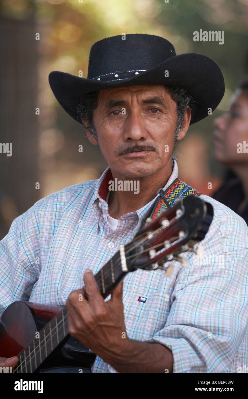 EL SALVADOR El Mozote, site du massacre d'enfants en 1981. Visages de ...