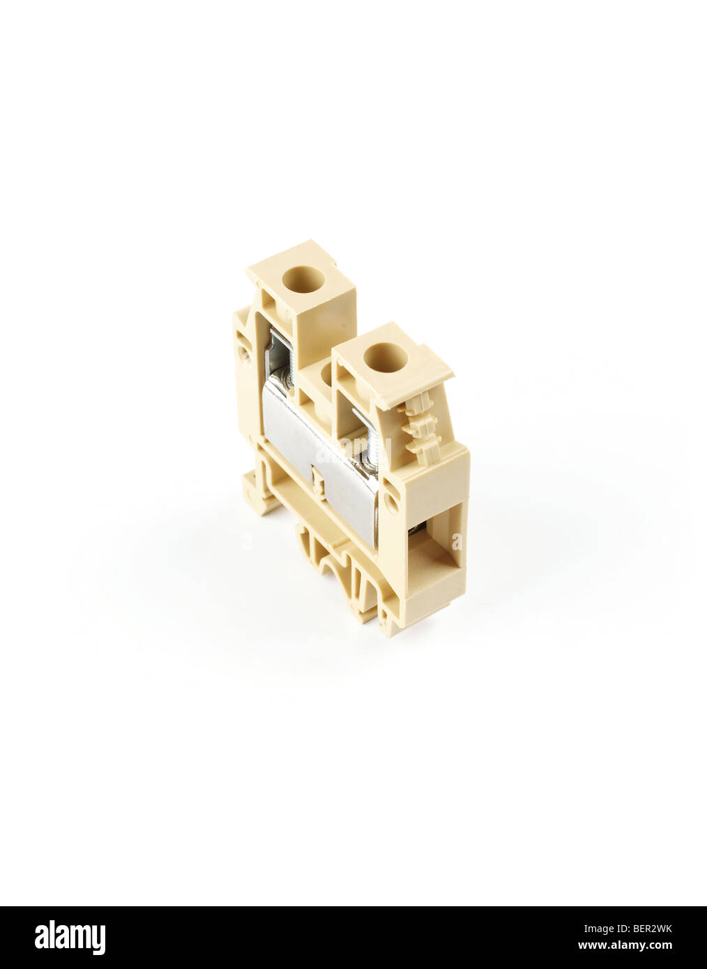 Bornier industriel (ou pince) isolé sur fond blanc Photo Stock - Alamy