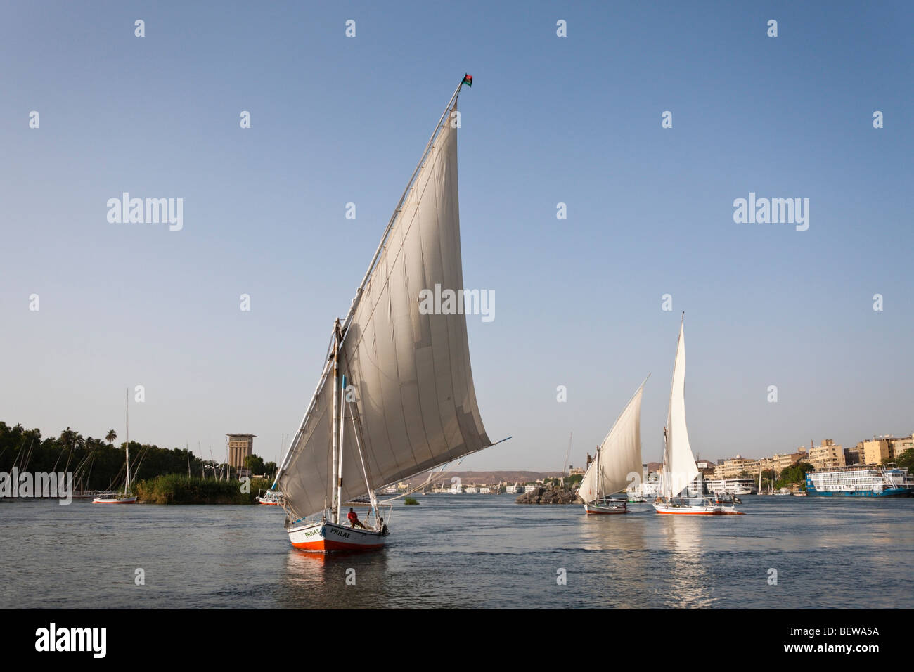 Felouque sur le nil egypte Banque de photographies et d’images à haute ...