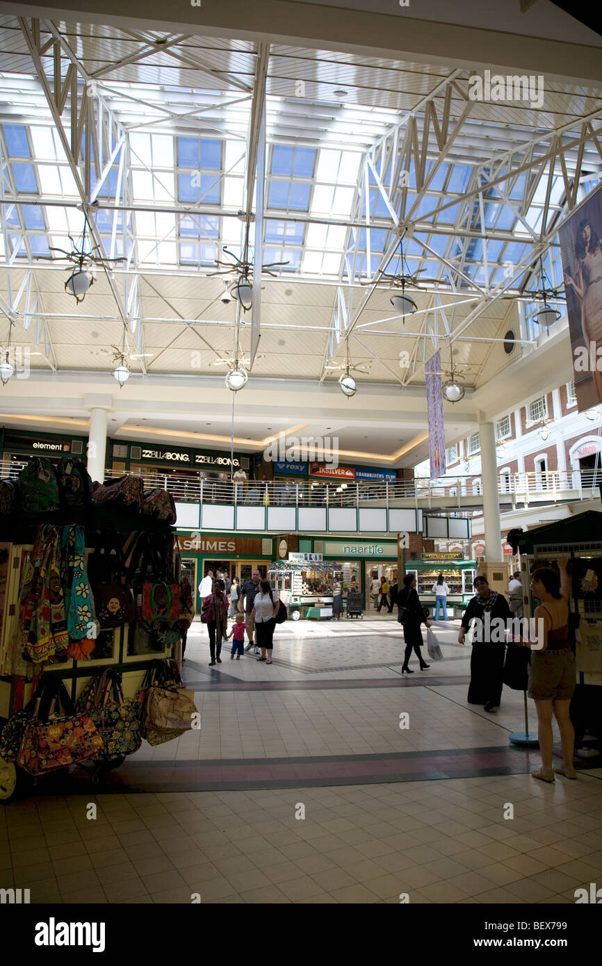 Centre commercial riverain victoria et alfred Banque de photographies ...